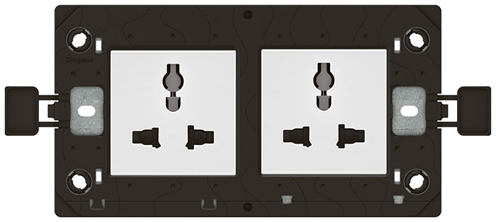 Espace Maison - LEGRAND - ARTEOR White - Double Socket Multistandard + support frame