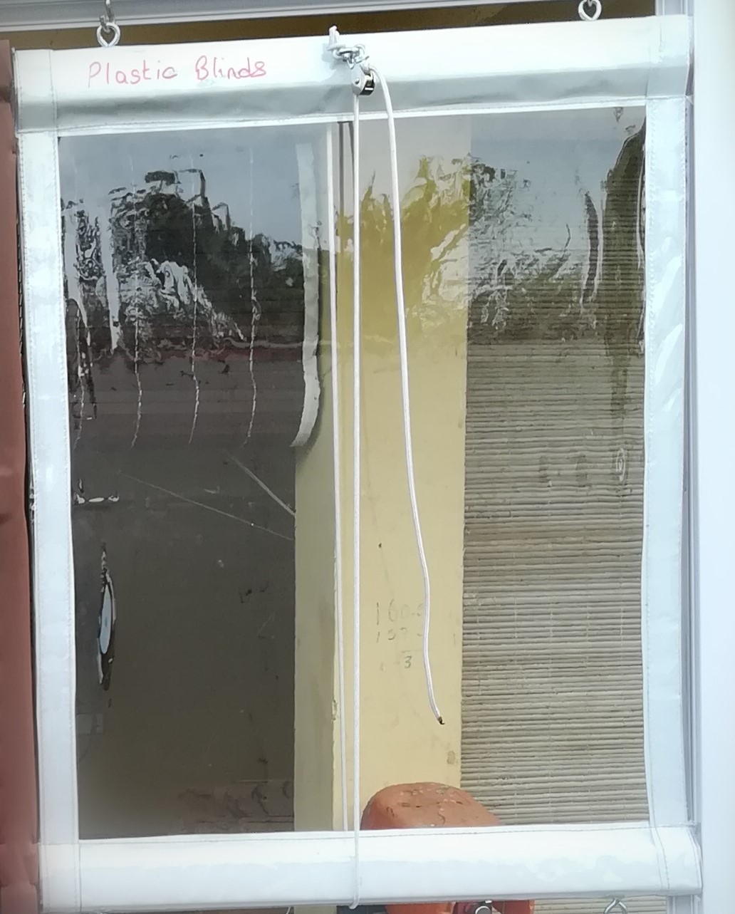 Espace Maison - Transparent blinds