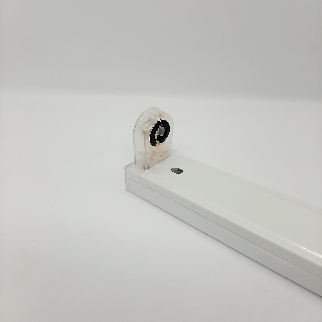 Espace Maison - White 4 feet single light tube base fitting