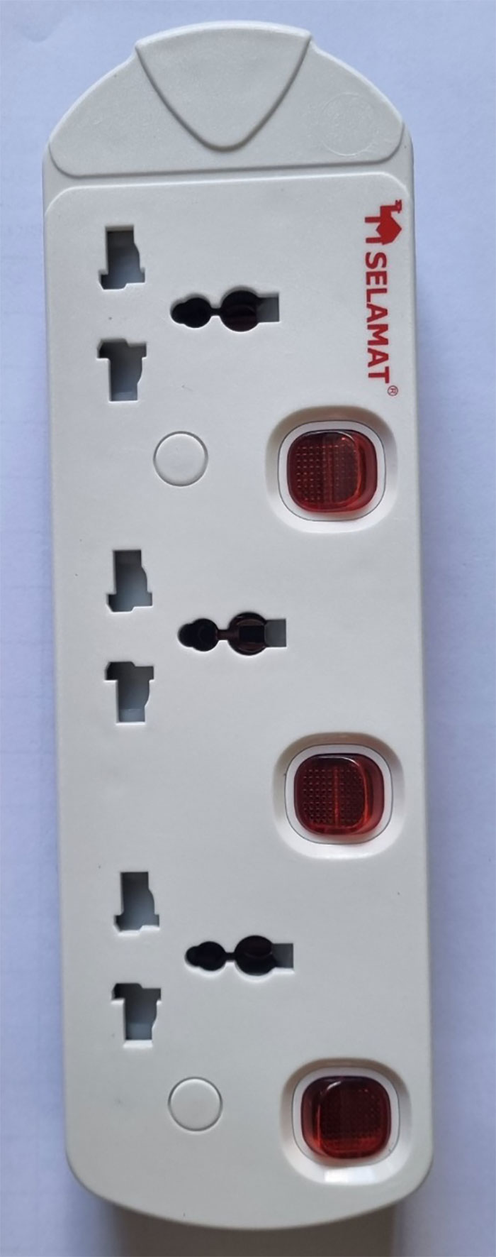 Espace Maison - 3-gang wireless trailing socket